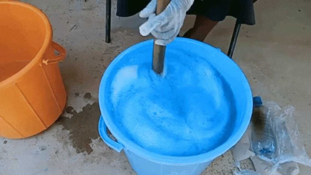 How to Prepare Liquid Soap: A Step-by-Step Guide - Class Notes